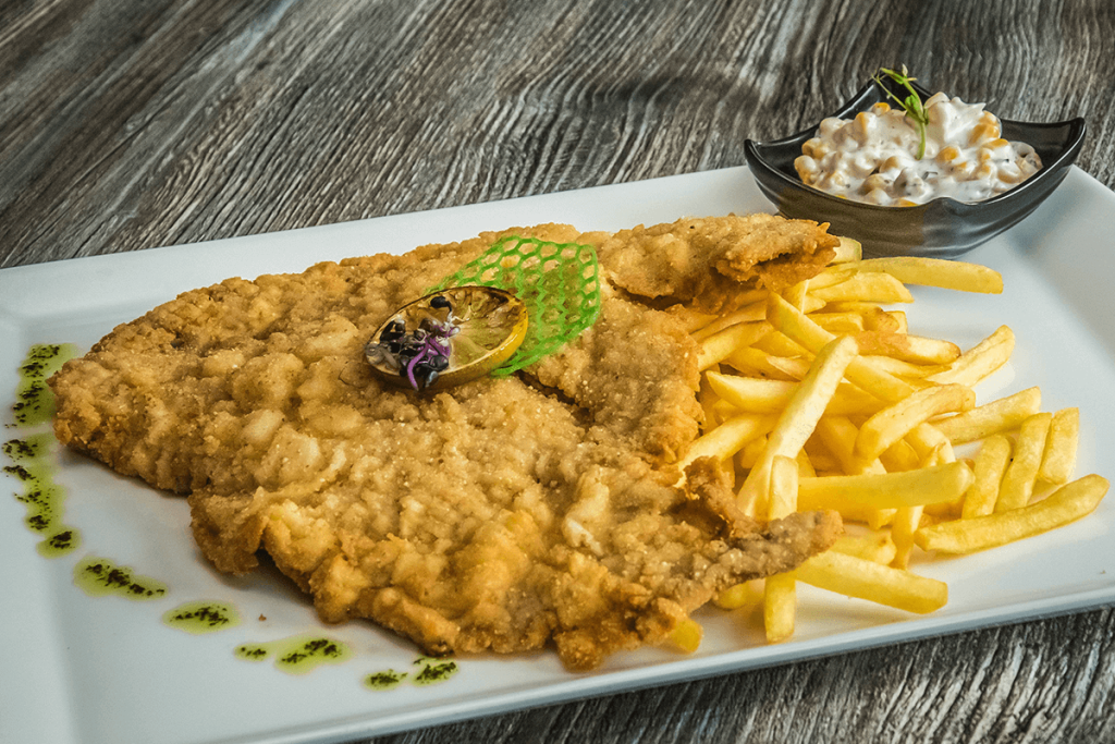 Óriás Bécsi szelet, sertésszűzből - Premier | Restaurant & Cafe – Szarvas